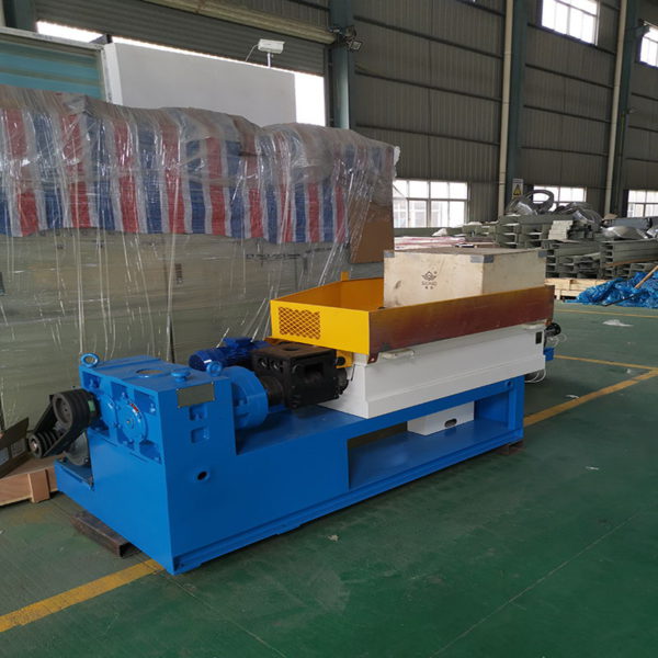 The Importance Of Nonwoven Fabric Machines In The Textile Industry